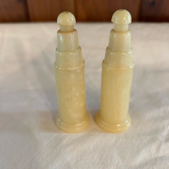 Vintage | Kitchen | Vintage 94s Celluloid Salt And Pepper Shaker ...